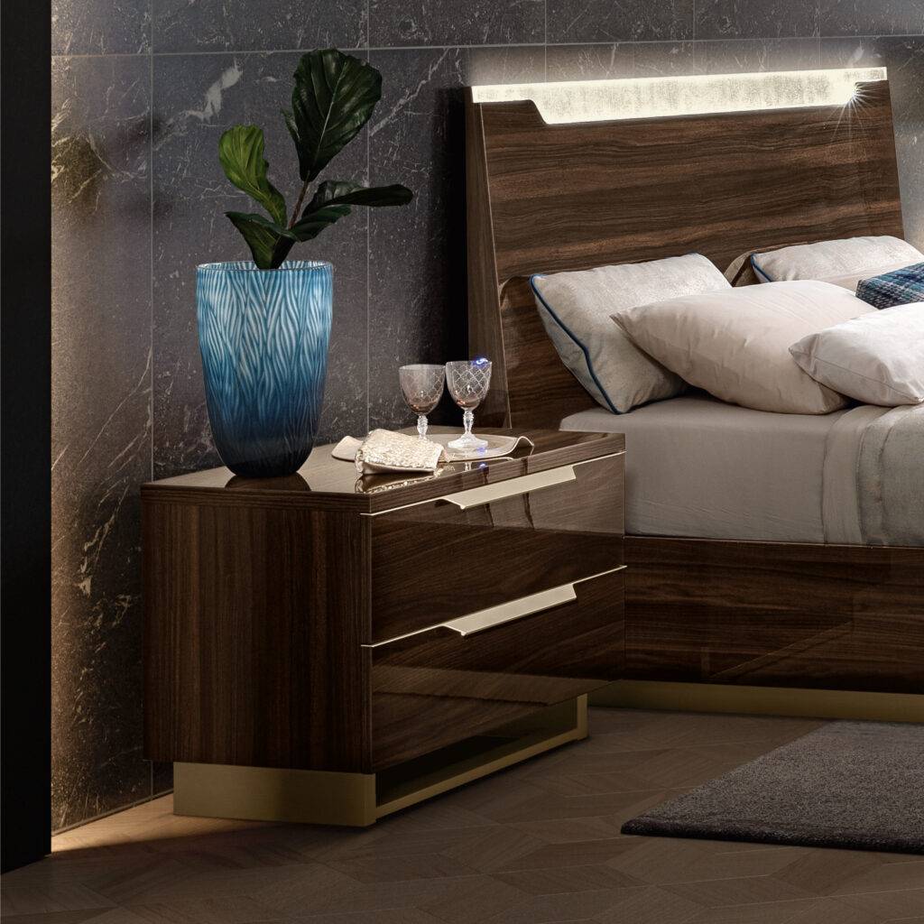 Smart night table – NIKO GROUP